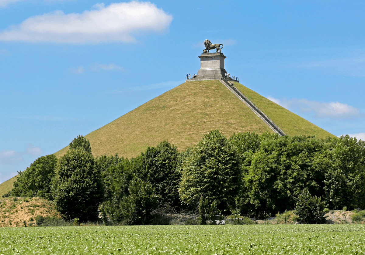 Waterloo | Milan Night